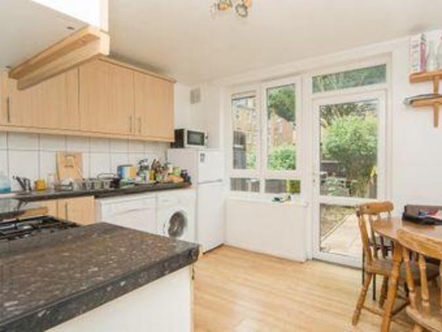4 Bedrooms for rent in Kirkland Walk, London E8