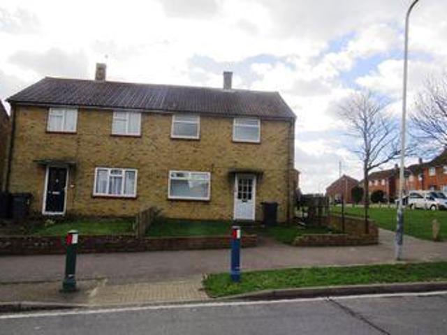4 Bedrooms for rent in Knight Avenue, Canterbury CT2