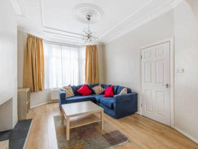 4 Bedrooms for rent in Lankaster Gardens, East Finchley N2