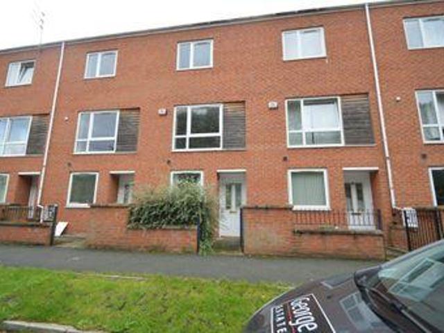 4 Bedrooms for rent in Lauderdale Crescent, Manchester M13