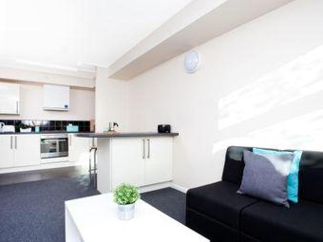 4 Bedrooms for rent in Leadmill Road, Sheffield S1
