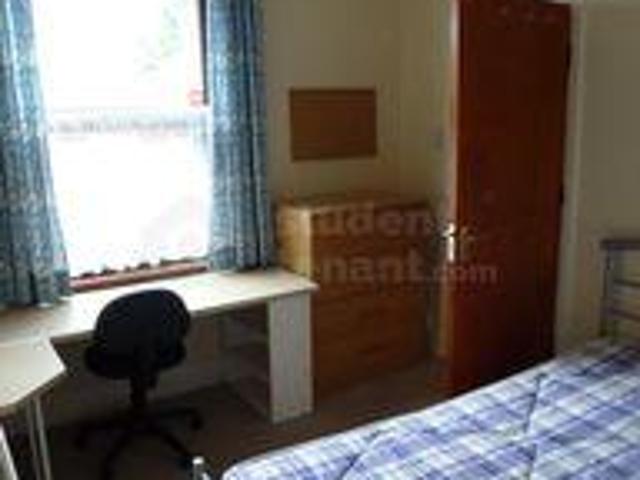 4 Bedrooms for rent in Leopold Street, Loughborough, Leicestershire LE11