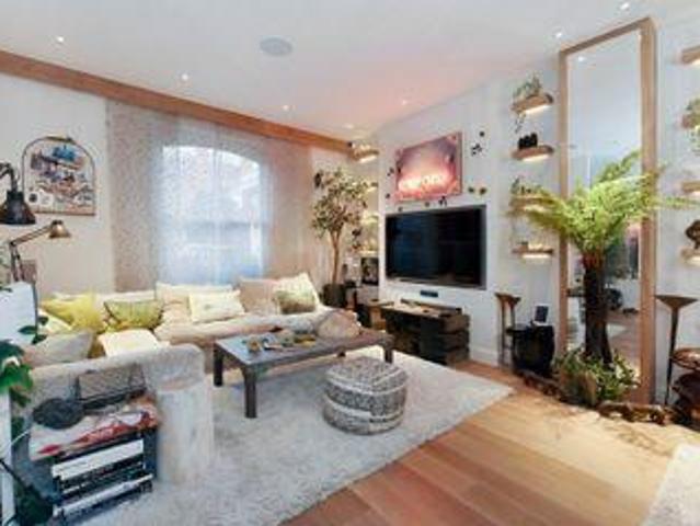 4 Bedrooms for rent in Limerston Street, Chelsea SW10