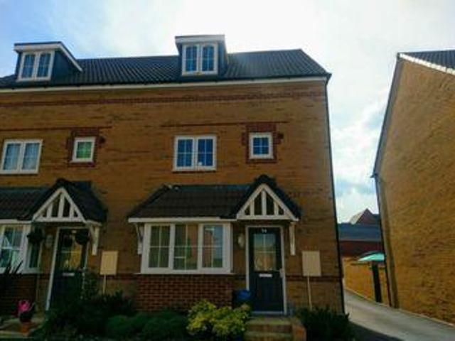 4 Bedrooms for rent in Linnet Way, Keynsham, Bristol BS31