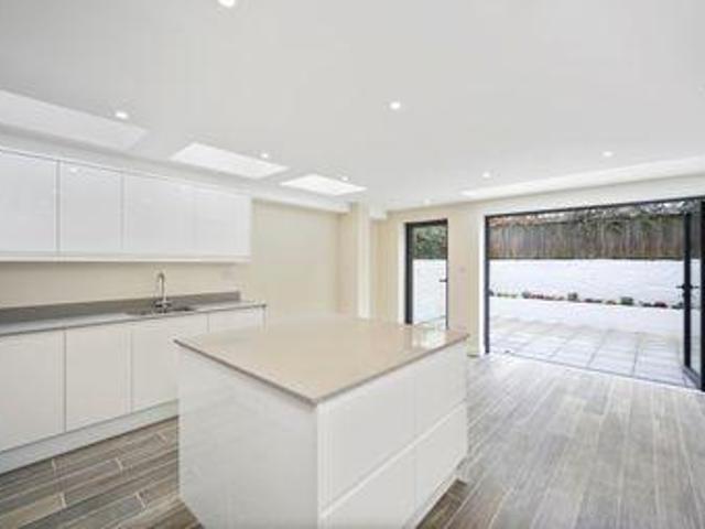 4 Bedrooms for rent in Linver Road, Fulham SW6
