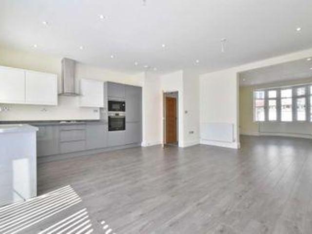 4 Bedrooms for rent in Parbury Road, London SE23