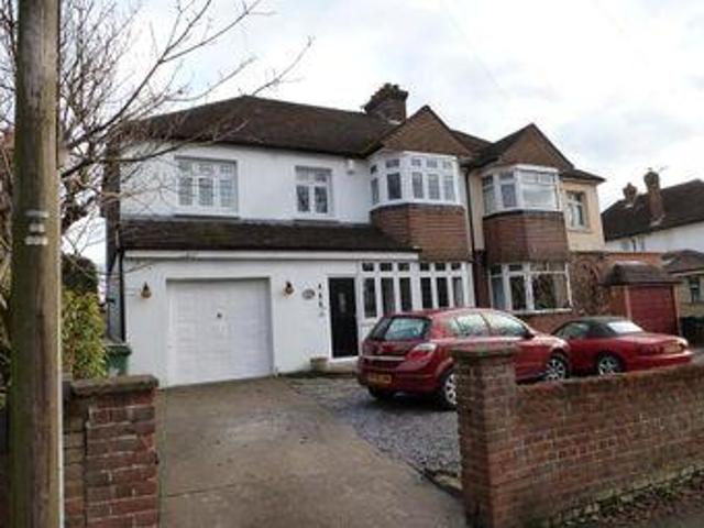 4 Bedrooms for rent in Park Way, Maidstone ME15