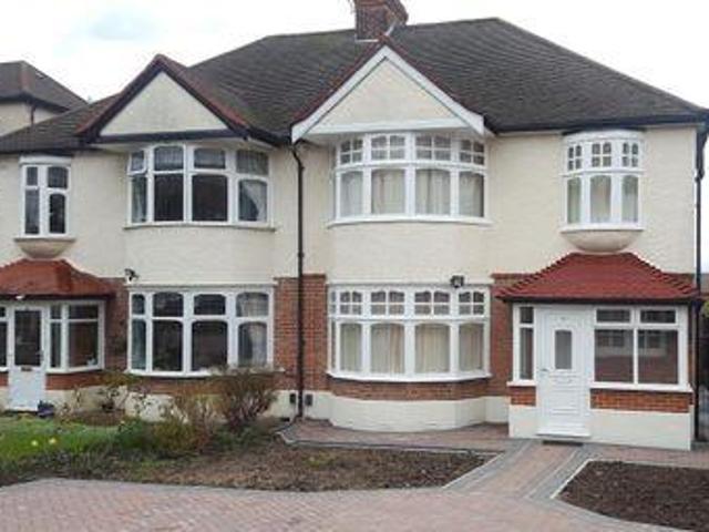 4 Bedrooms for rent in Pollards Hill East, London SW16