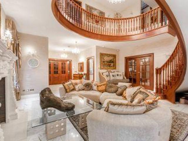 4 Bedrooms for rent in Princes Way, Putney Heath SW19
