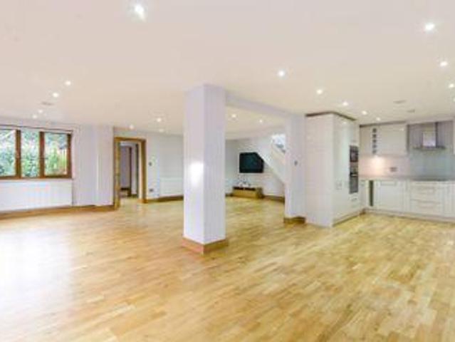 4 Bedrooms for rent in Queensmere Road, Southfields, London SW19
