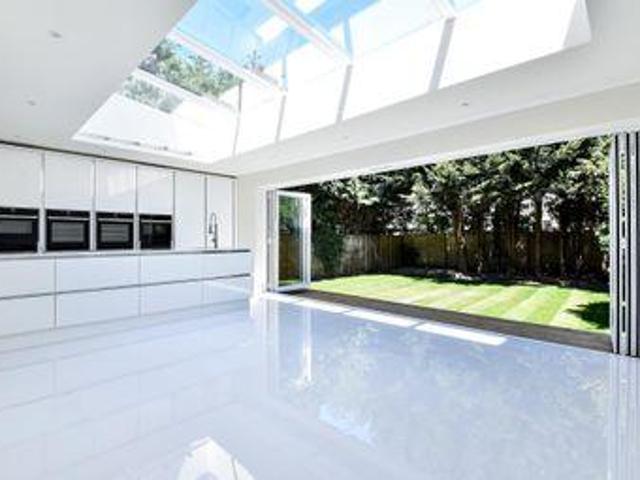 4 Bedrooms for rent in Rural Way, London SW16