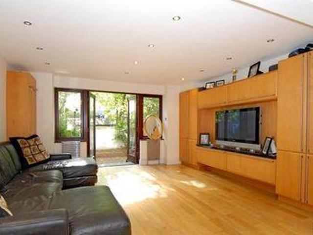 4 Bedrooms for rent in Rainbow Avenue, Maconochies Wharf, London E14