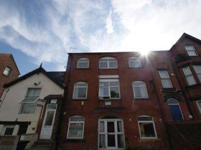 4 Bedrooms for rent in Regent Terrace, Hyde Park, Leeds LS6