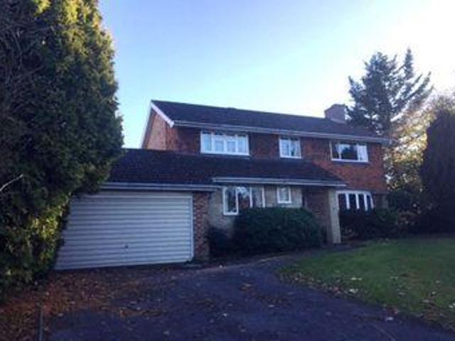 4 Bedrooms for rent in Ridgelands, Fetcham, Leatherhead KT22