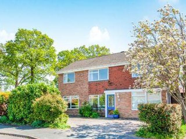 4 Bedrooms for rent in Rodney Way, Guildford GU1