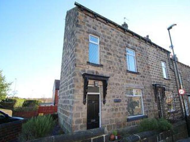 4 Bedrooms for rent in Rose Avenue Room 1, Horsforth, Leeds LS18