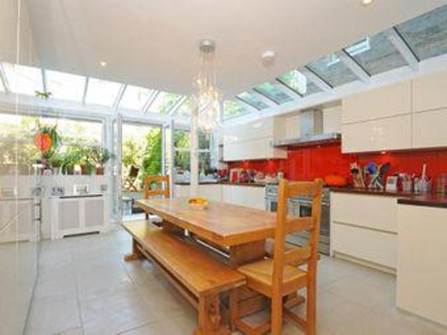 4 Bedrooms for rent in Rosebury Road, London SW6