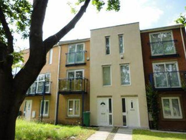 4 Bedrooms for rent in Royce Road, Hulme, Manchester M15