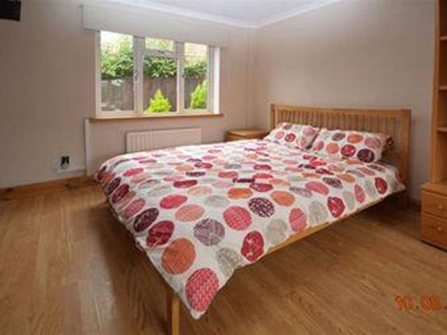 4 Bedrooms for rent in St. Martins Hill, Canterbury CT1