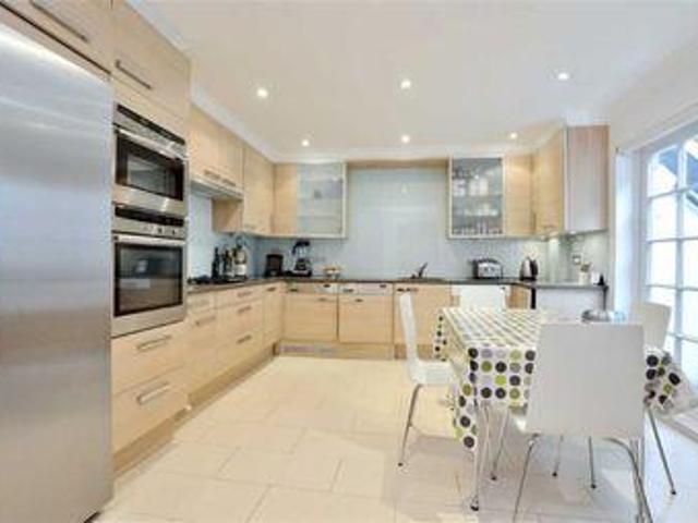 4 Bedrooms for rent in St. Johns Wood Terrace, London NW8