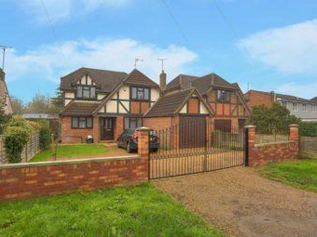 4 Bedrooms for rent in Station Road, St Albans, Herts AL4