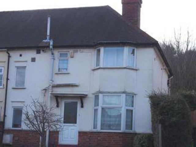 4 Bedrooms for rent in Suffield Road, High Wycombe HP11