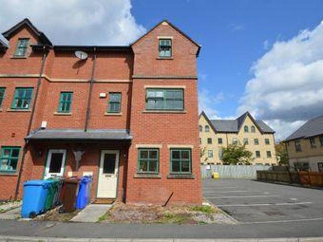 4 Bedrooms for rent in Schuster Road, Manchester M14