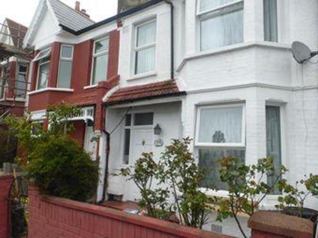 4 Bedrooms for rent in Seely Road, London SW17