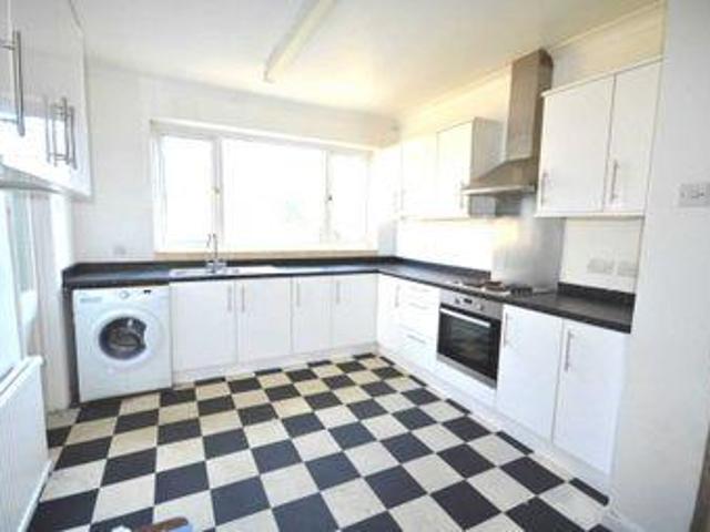 4 Bedrooms for rent in Seven Kings Road, Ilford IG3