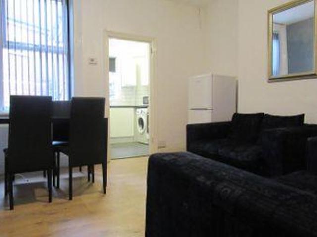 4 Bedrooms for rent in Sharrow Lane, Sheffield S11