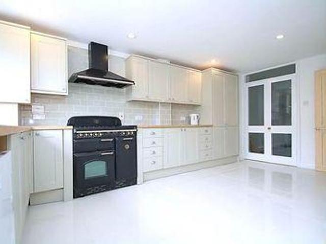 4 Bedrooms for rent in Shellwood Road, London SW11