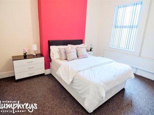 4 Bedrooms for rent in Sheppard Street, Stoke ST4