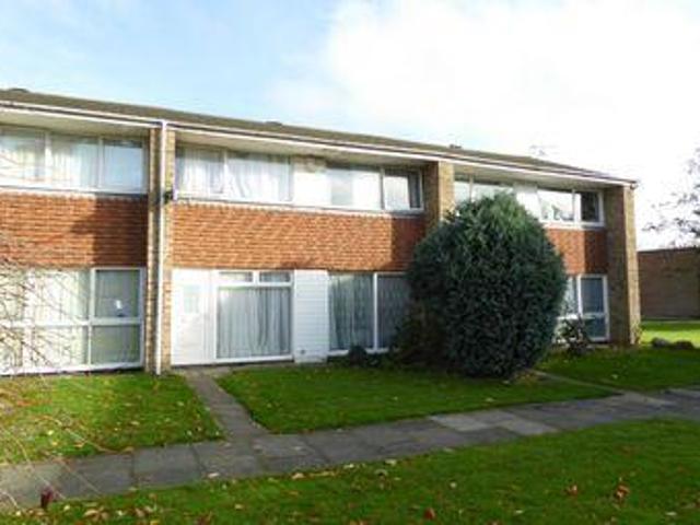4 Bedrooms for rent in Somner Close, Canterbury CT2
