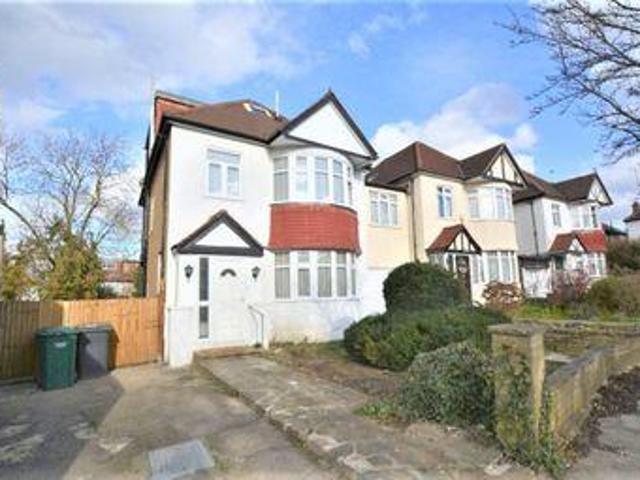 4 Bedrooms for rent in Southfields, Hendon NW4