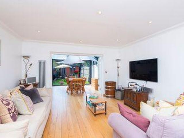 4 Bedrooms for rent in Spencer Hill Road, London SW19