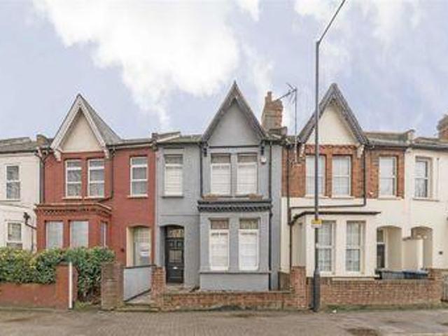 4 Bedrooms for rent in Tubbs Road, London NW10
