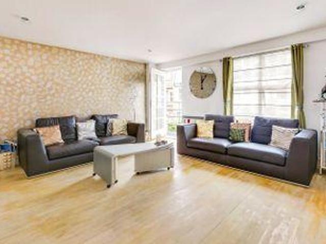 4 Bedrooms for rent in The Courtyard, Gowan Avenue, London SW6