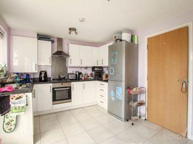 4 Bedrooms for rent in Varcoe Gardens, Hayes, Middlesex UB3