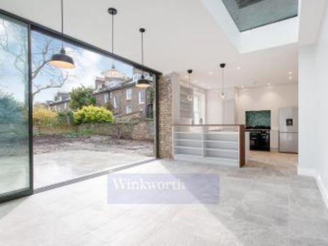 4 Bedrooms for rent in Viceroy Road, London SW8