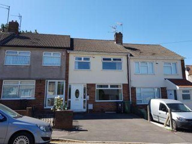 4 Bedrooms for rent in Walnut Crescent, Kingswood, Bristol BS15