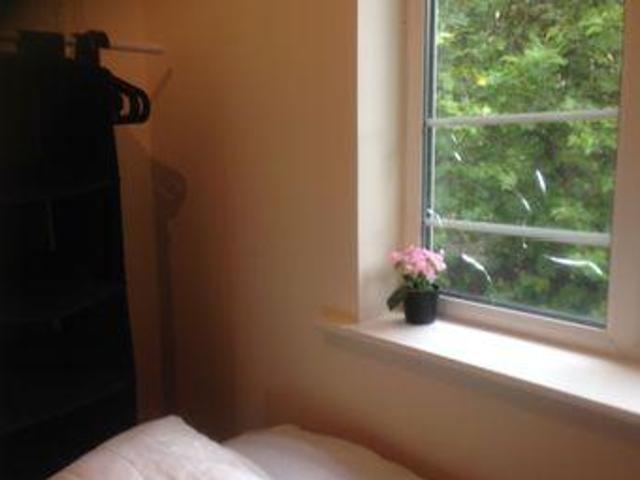 4 Bedrooms for rent in Waterside Drive, West Midlands B18