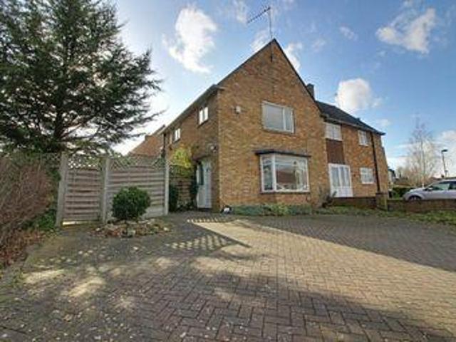 4 Bedrooms for rent in Worlds End Lane, Enfield EN2