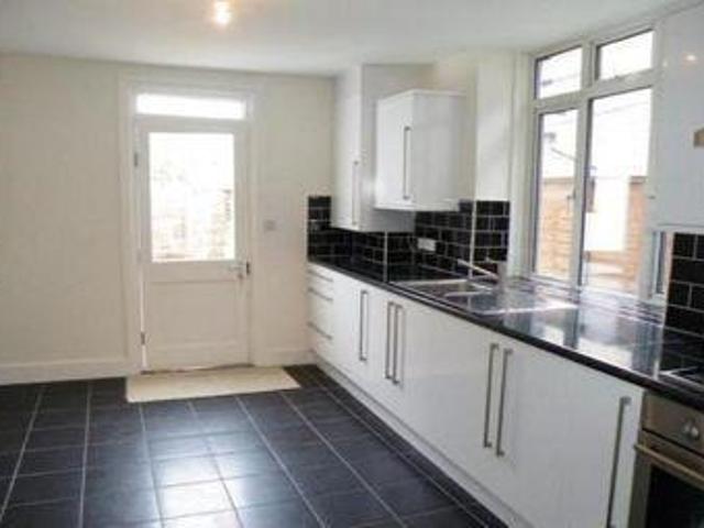 4 Bedrooms for rent in Wragby Road, London E11