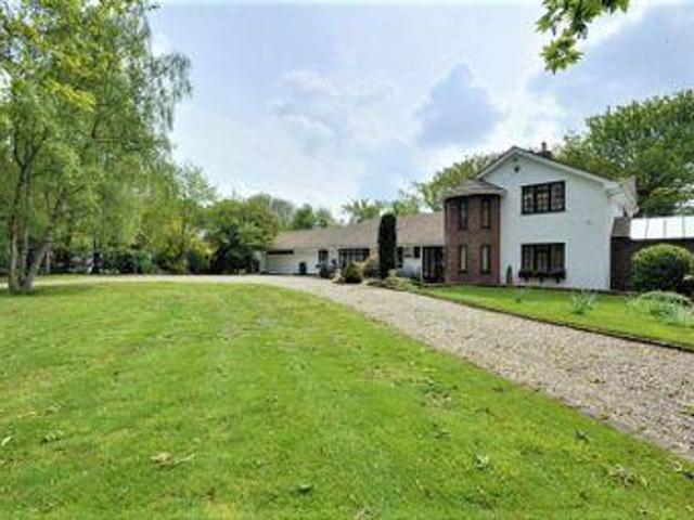 4 Bedrooms for sale in Moss Lane, Churchtown, Southport PR9