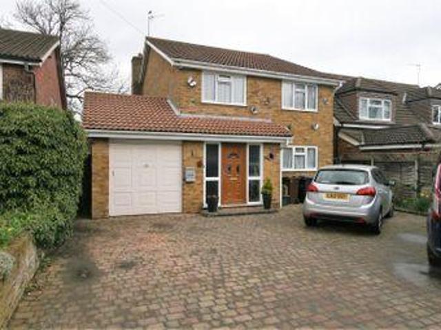 4 Bedrooms for sale in Mount Pleasant Lane, Bricket Wood, St. Albans AL2