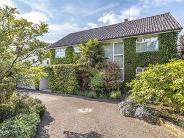 4 Bedrooms for sale in Neville Drive, Hampstead Garden Suburb N2