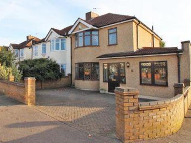 4 Bedrooms for sale in Normanhurst Avenue, Bexleyheath DA7