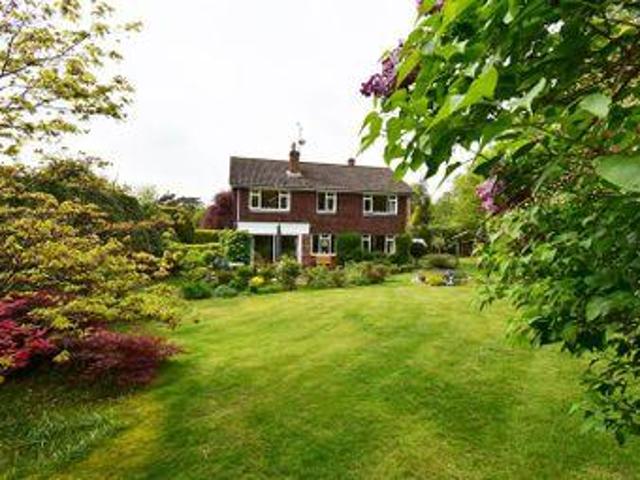 4 Bedrooms for sale in Old Lane, St. Johns, Crowborough TN6