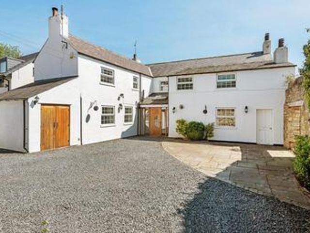 4 Bedrooms for sale in Oliver Cottages, Aberford, Leeds LS25
