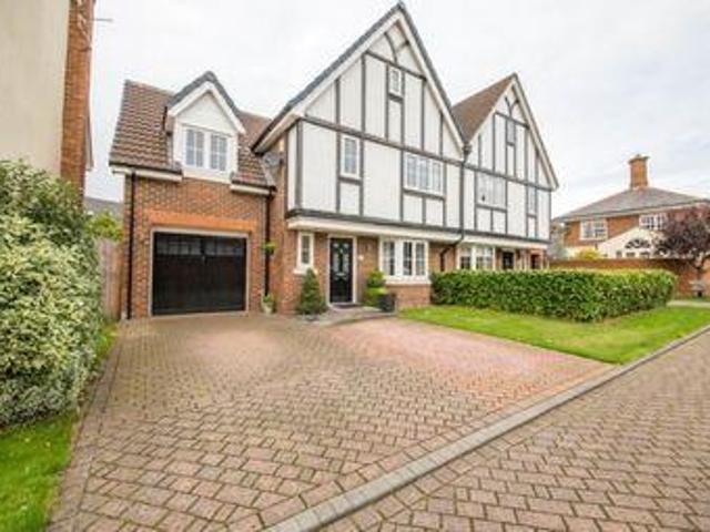 4 Bedrooms for sale in Alcott Place, Winwick, Warrington WA2